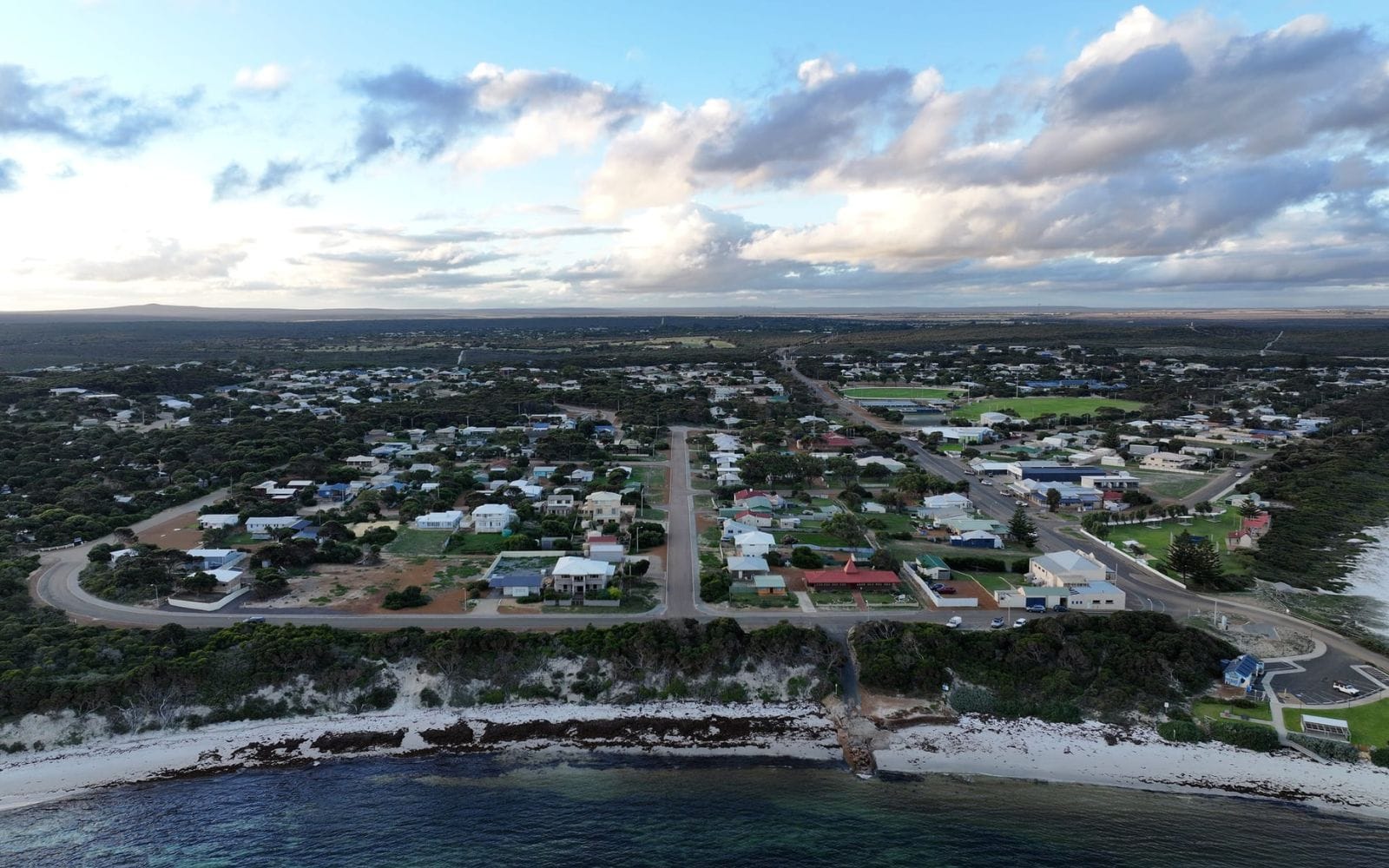 Fitzgerald communities building resilient futures. - Goldfields-Esperance Development Commission ...